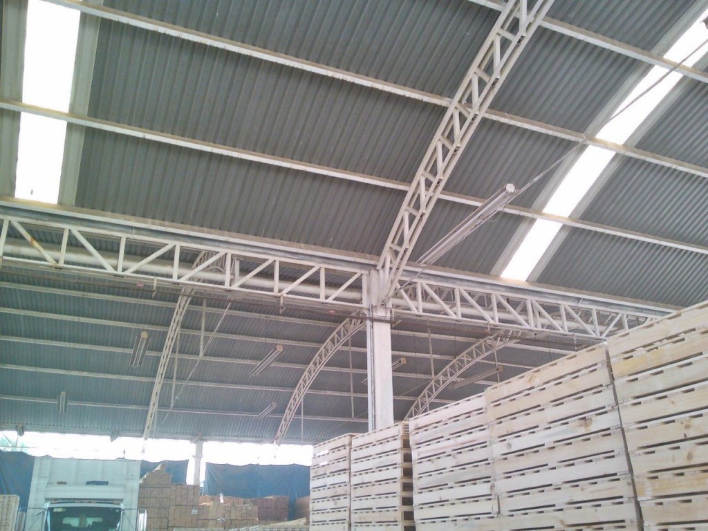 Fabricación de estructuras metálicas para techados, cubiertas y tejados ...