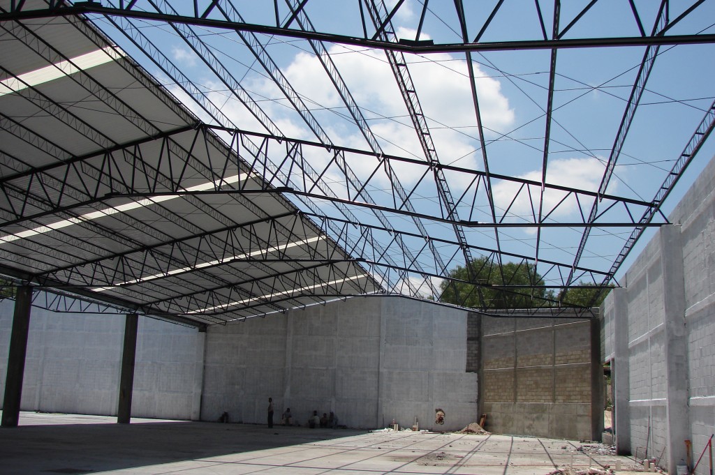 ESTRUCTURAS METALICAS TRIANGULADAS PARA TECHADOS, CUBIERTAS Y TEJADOS ...